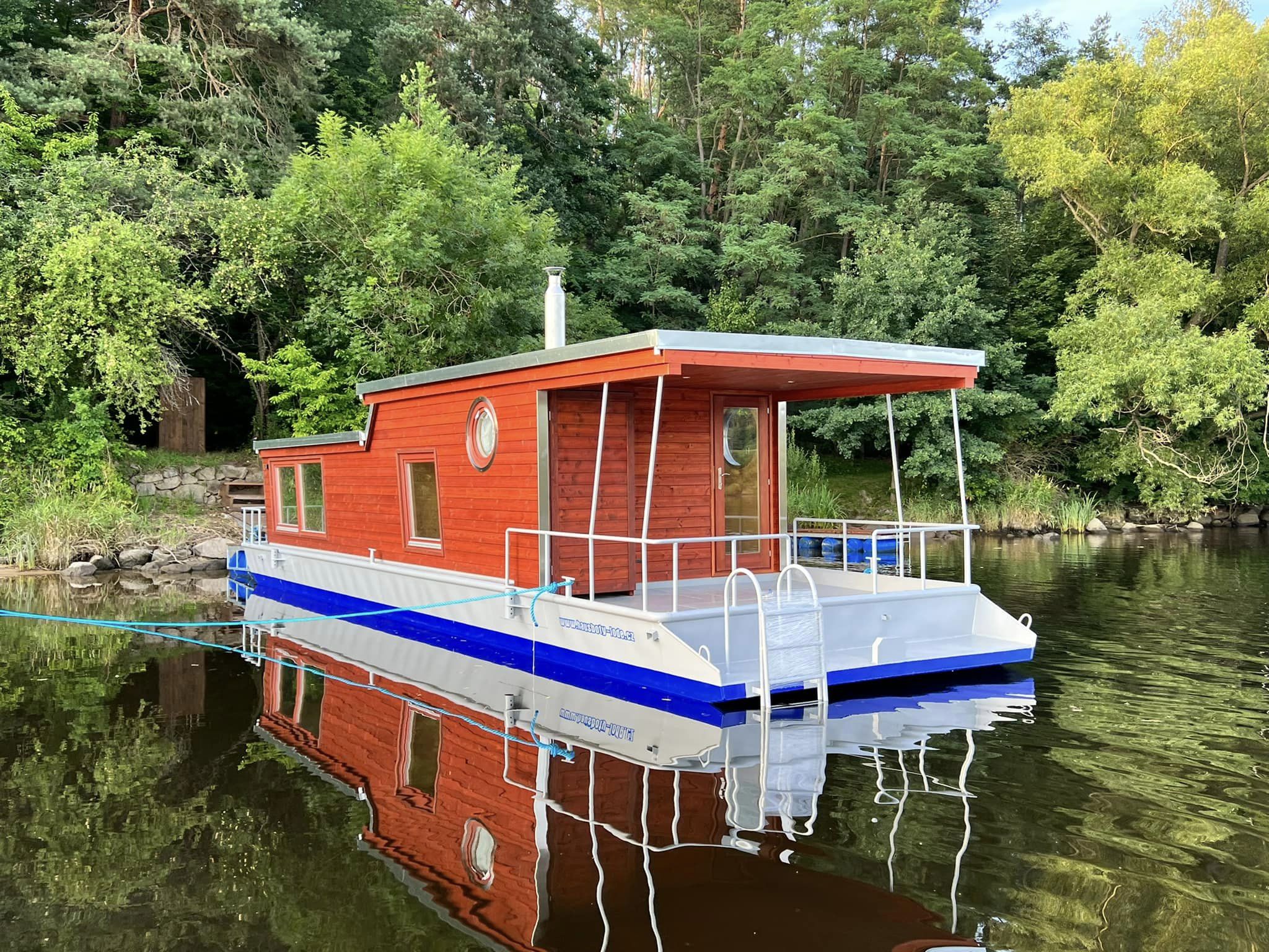 Fotogalerie - Hausboty nad 12m / Hausboty - lodě