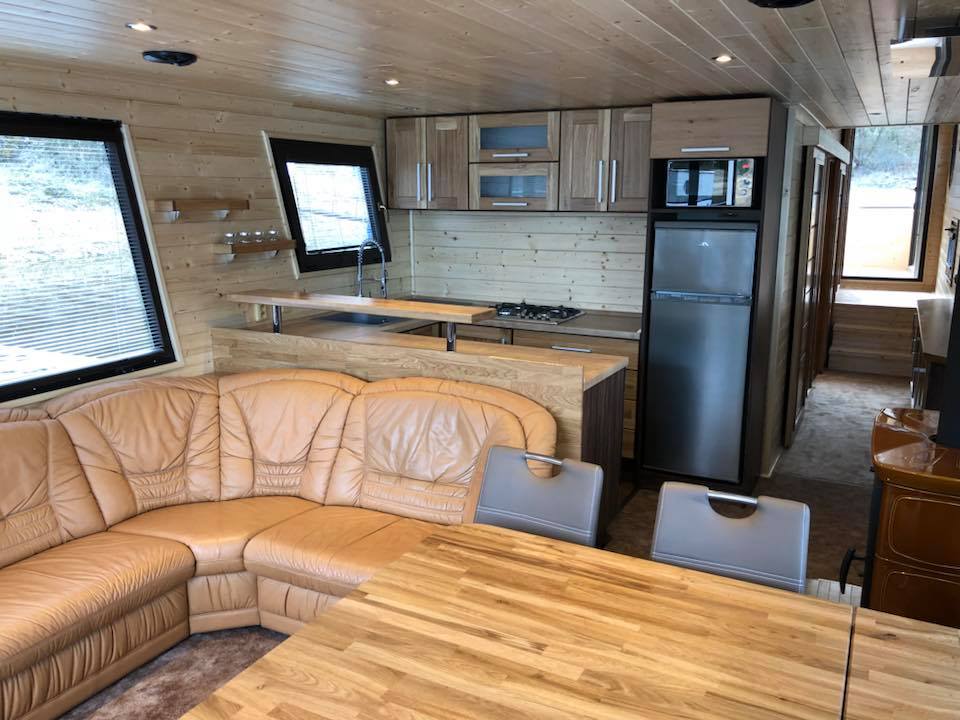 Fotogalerie - Hausboty nad 12m / Hausboty - lodě